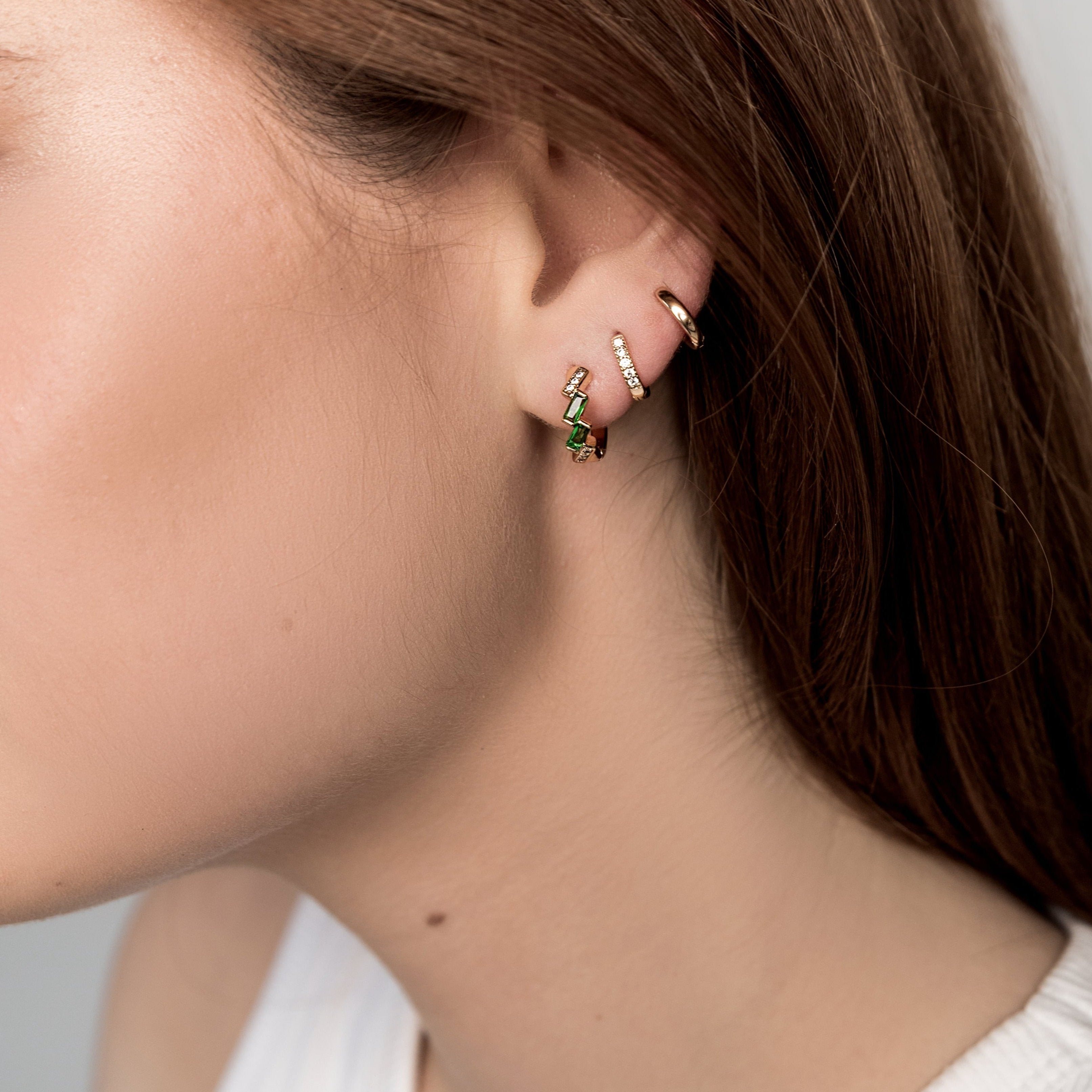 Auskarai COLOURFUL CRYSTAL HOOPS – myvanityshop.com